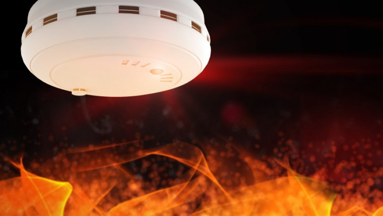 Fire and Smoke Detection System - What It Is And How It Works | Gadget